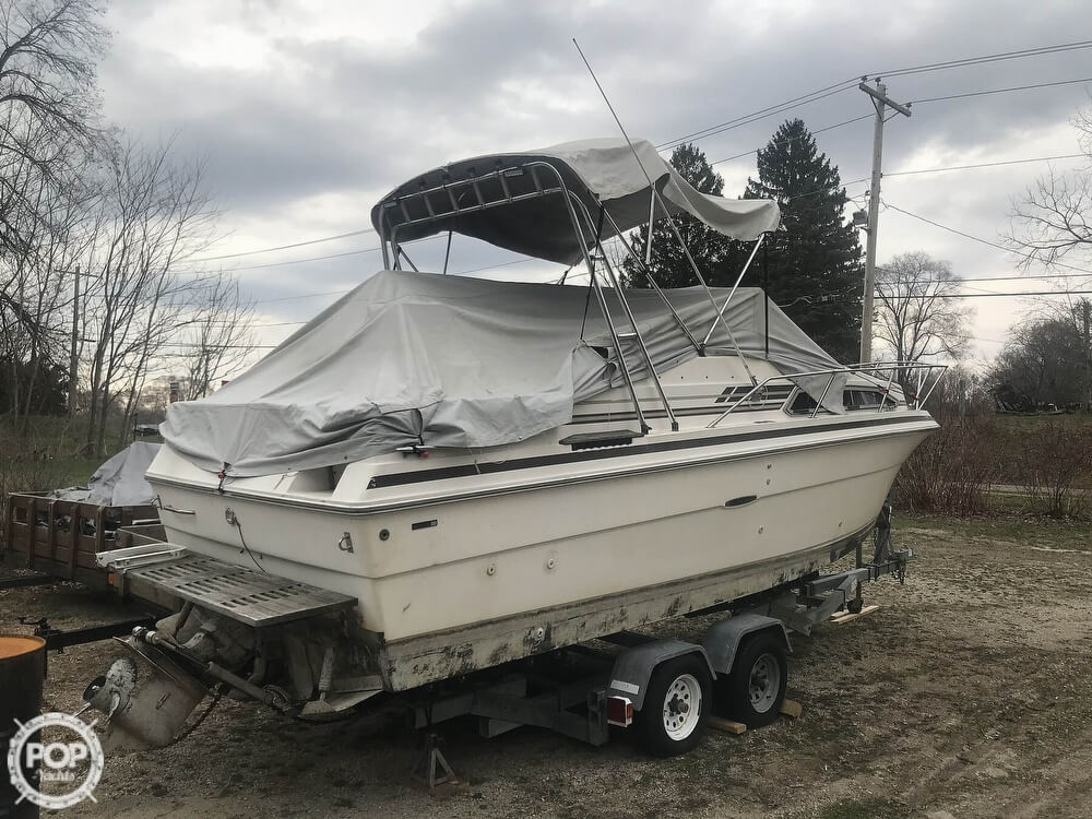 1984 Sea Ray 24 Power boat for Sale in Benton Harbor, MI