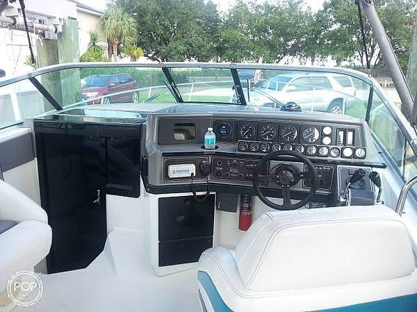 1988 29 foot Formula Express Cruiser Power boat for Sale in Palm Coast, FL