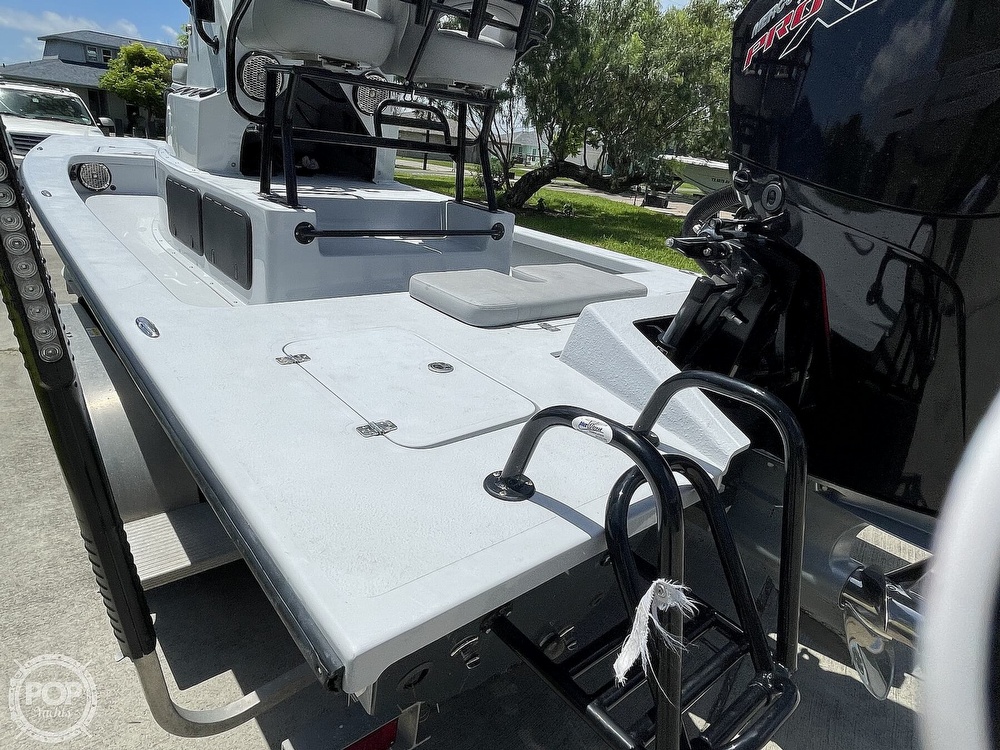 2018 Majek M2 Illusion Power boat for Sale in Rockport, TX