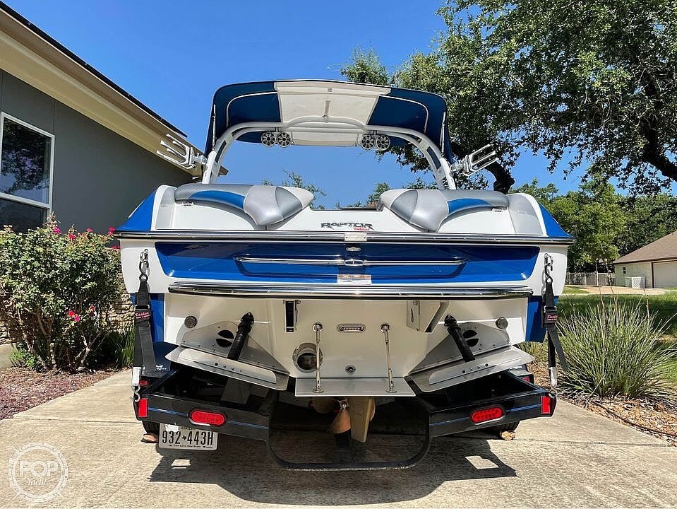 2015 Sanger 212 SL Surf Series Power boat for Sale in Fredericksbrg, TX
