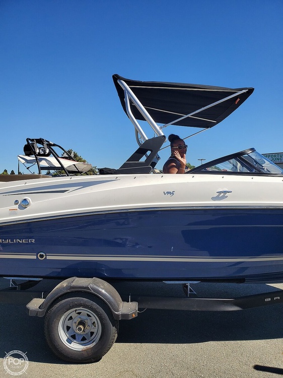 2017 Bayliner VR5 Power boat for Sale in Bethel Island, CA