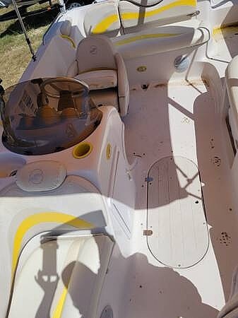 2006 Starcraft Aurora 2000 Deck Boat for Sale in Lakehills, TX
