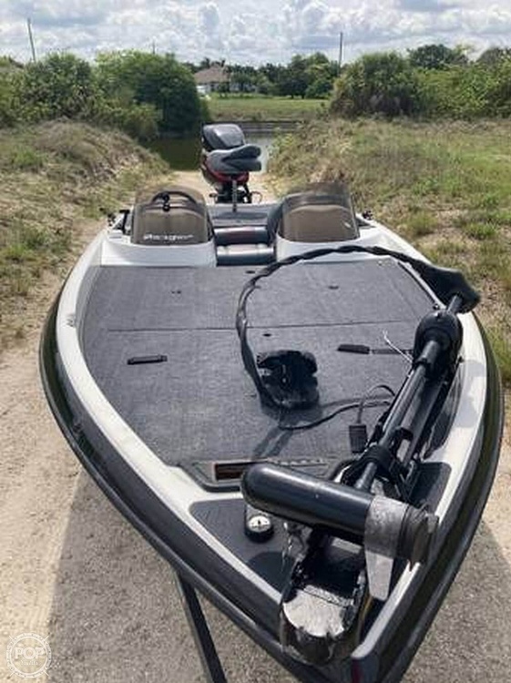 2001 Ranger Boats Comanche 520 VX Power boat for Sale in Fort Myers, FL