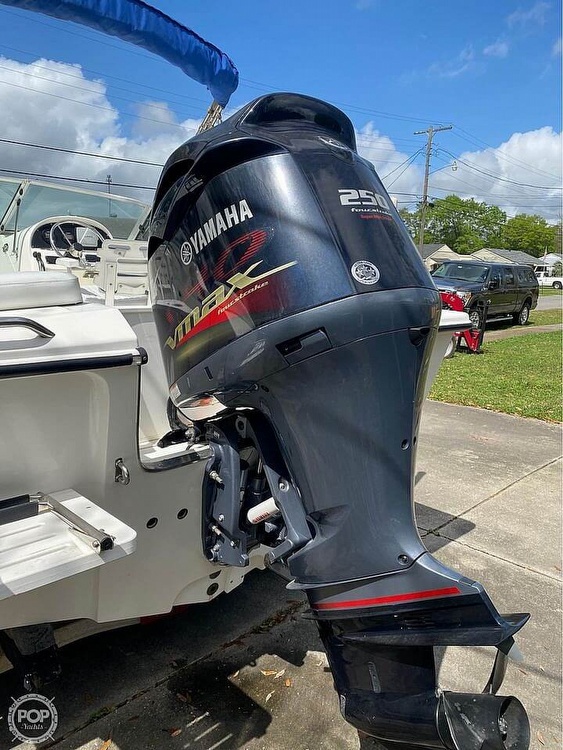 1998 Edgewater 200DC Power boat for Sale in Sulphur, LA