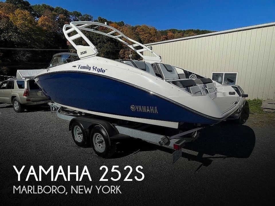 2021 Yamaha 252S Power boat for Sale in Marlboro, NY