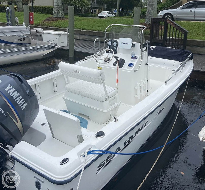 2009 Sea Hunt Triton 177 Power boat for Sale in Venice, FL