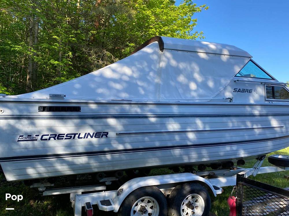 1986 Crestliner 22 Fishing boat for Sale in South Haven, MI