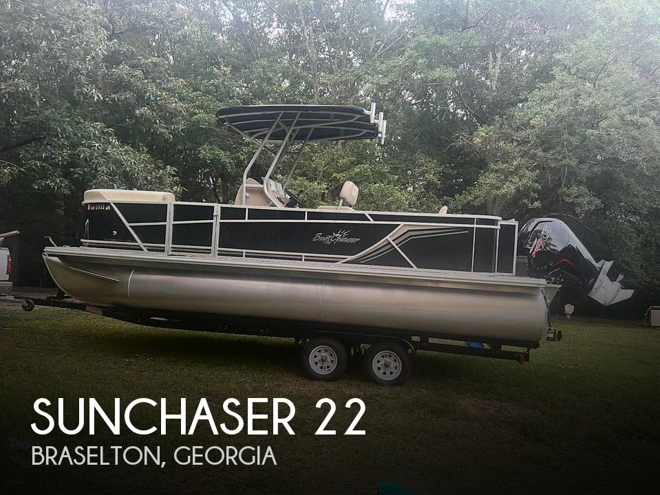 2021 Sunchaser Geneva 22 CC Power boat for Sale in Braselton, GA