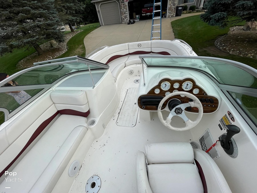 2003 Kayot V200 Deck Boat for Sale in Mattawan, MI