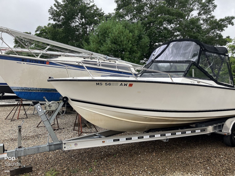 1994 Albemarle 24 Power boat for Sale in Bass River, MA