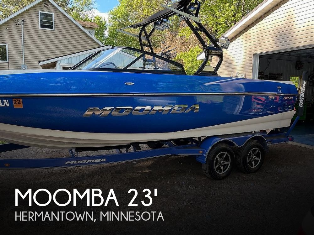 2017 23 foot Moomba Mojo Surf Edition Power boat for Sale in Hermantown, MN