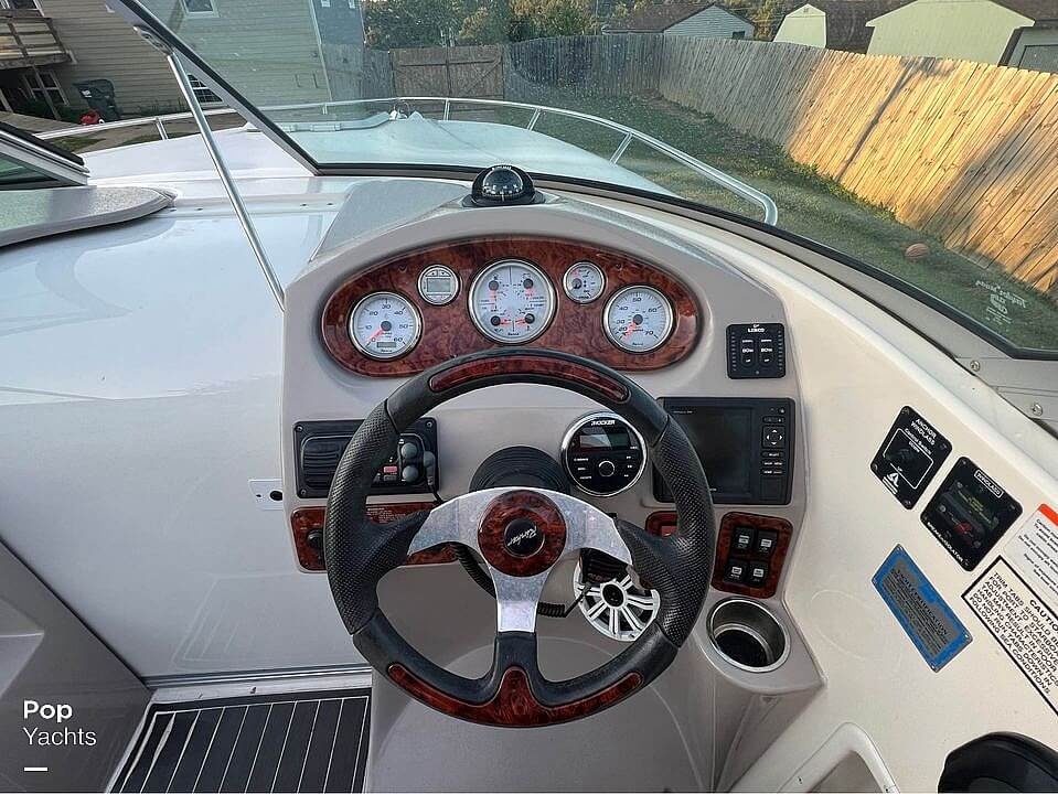 2006 Rinker Captiva 282 Power boat for Sale in Doylestown, OH