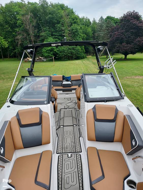 2018 Scarab 255 ID Wake Edition Power boat for Sale in Geneva, OH