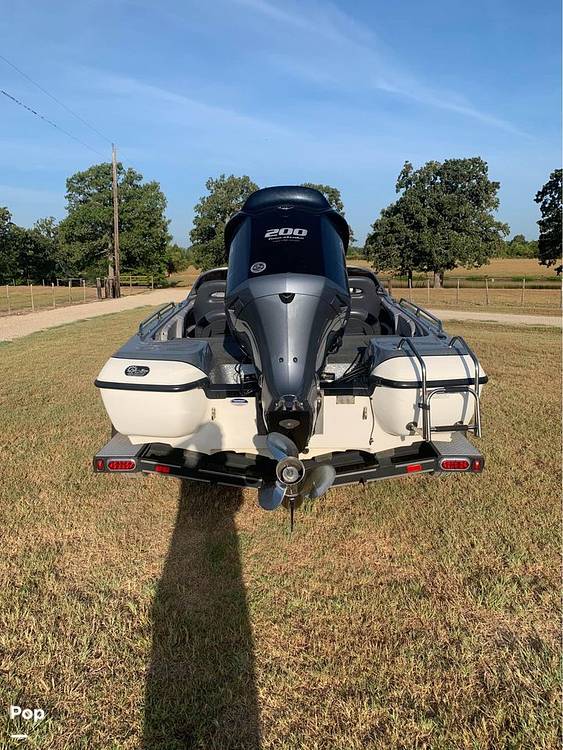2012 Skeeter sl210 Power boat for Sale in Murchison, TX