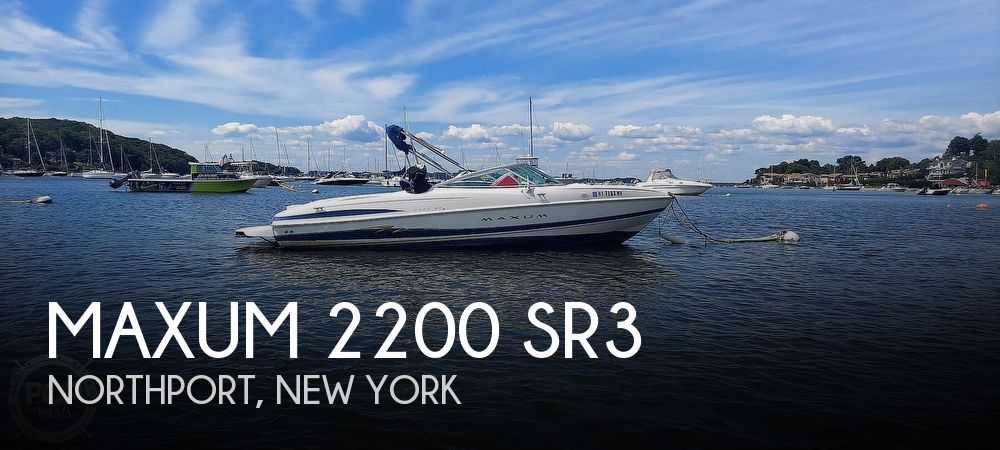 2004 Maxum 22 Power boat for Sale in Smithtown, NY