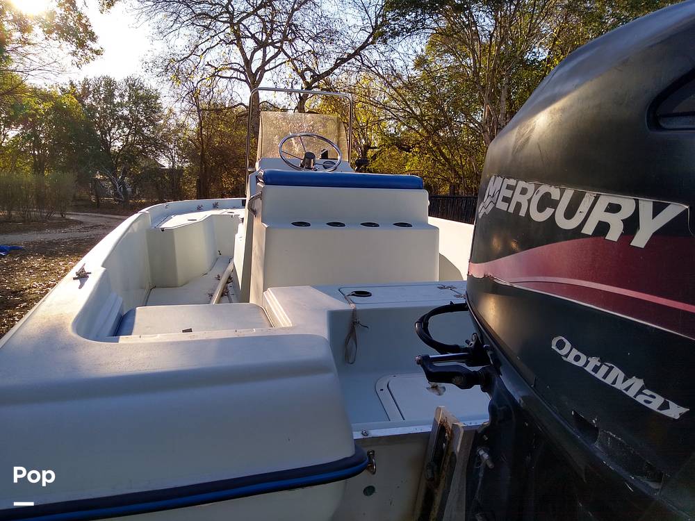 2004 Ultra 22 Power boat for Sale in San Antonio, TX