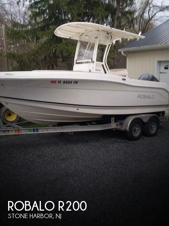 2015 Robalo R200 Cayman Power boat for Sale in Stone Harbor, NJ