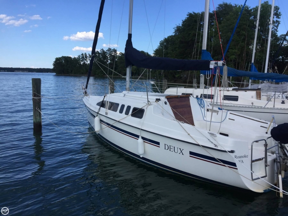 1994 Hunter 26 Power boat for Sale in Moneta, VA